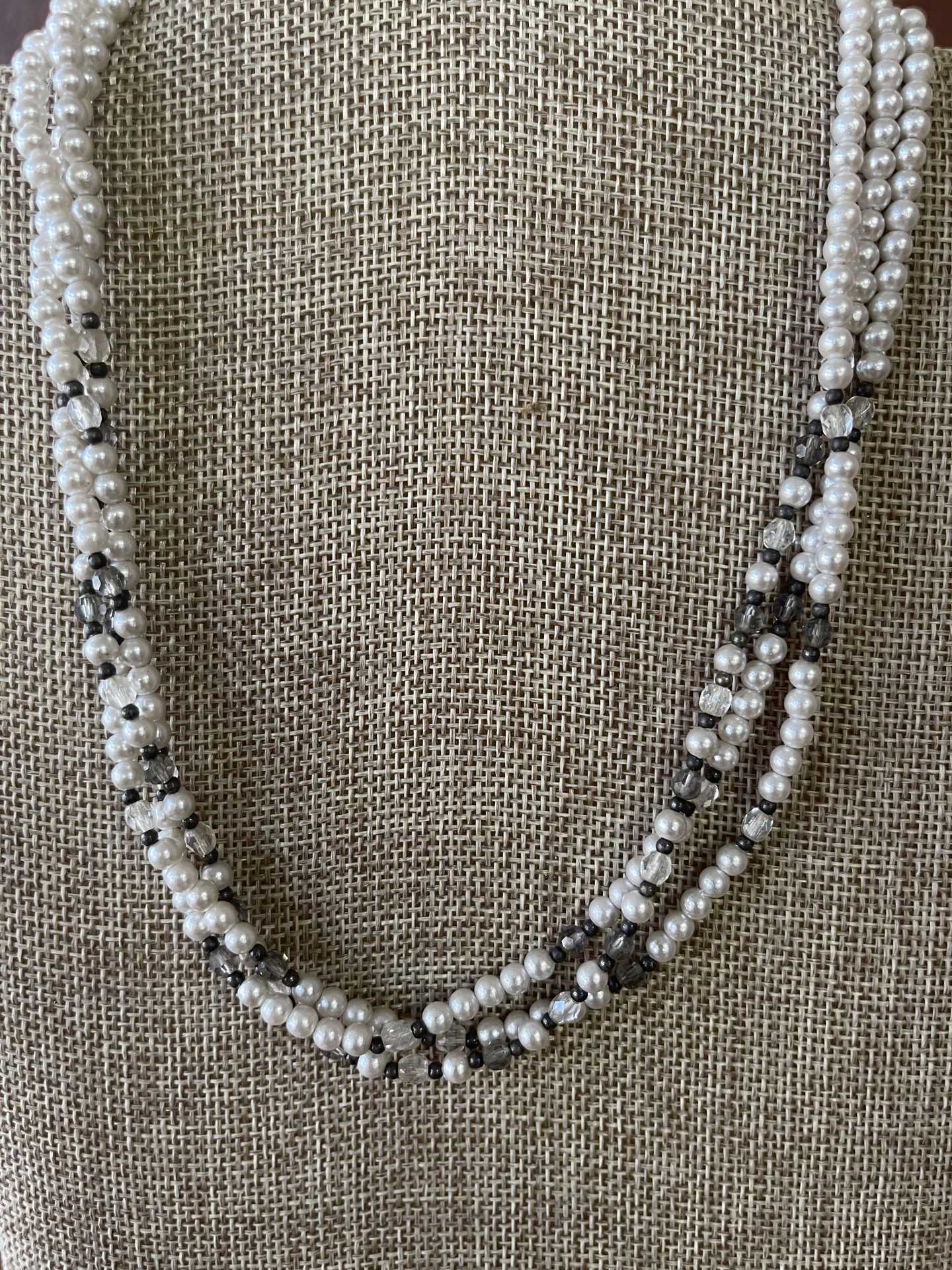 Multi-Color Pearl Layered Necklace - Picker Place