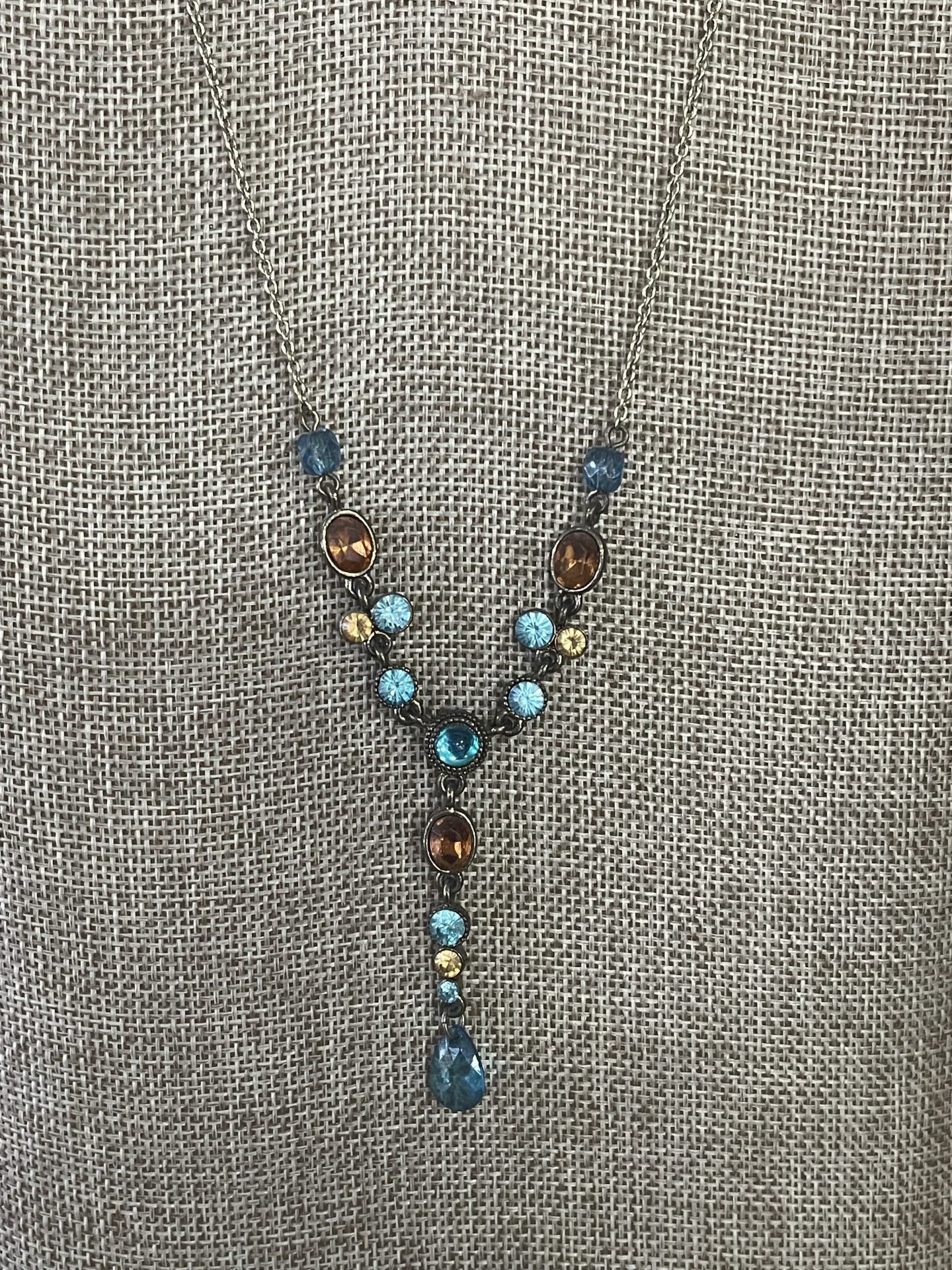 Multi Color Rhinestone Necklace - Picker Place